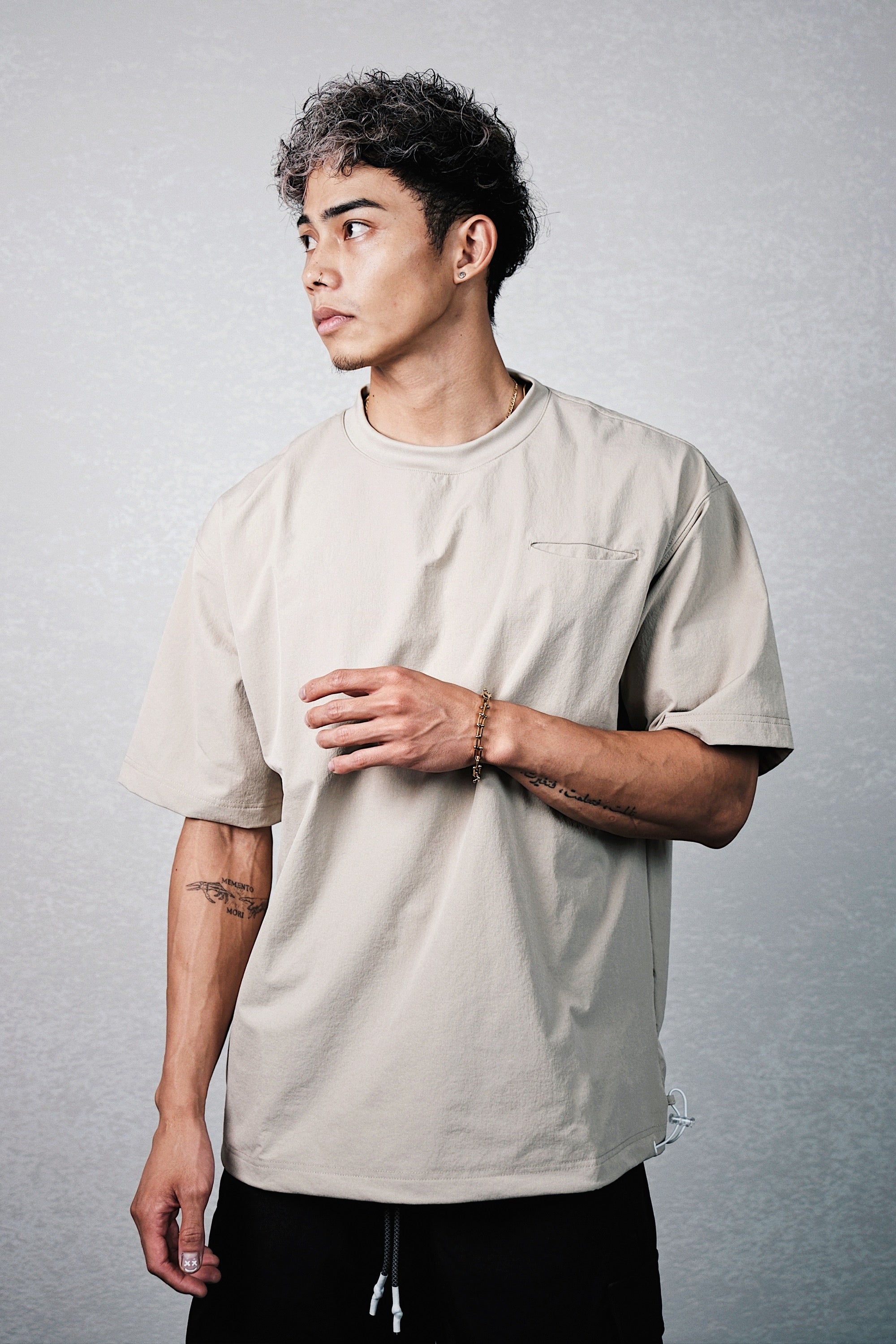 "Solitude" Stretch Nylon T-shirts (Pastel Olive)